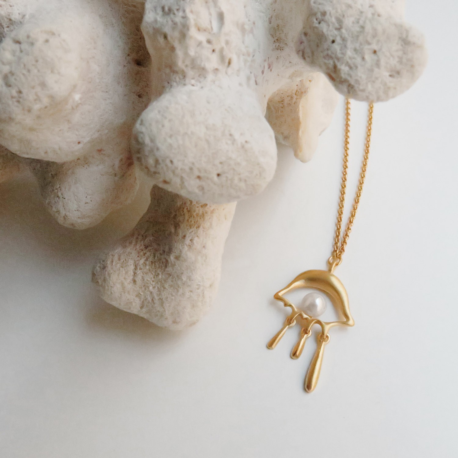 Golden necklace DALÍ, JEWELRY BY JOIDART eye | Joidart