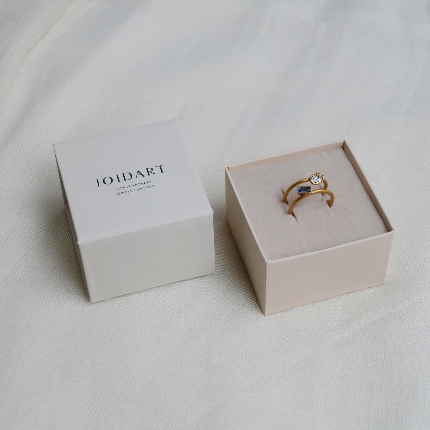 Golden ring for women MEDES collection | Joidart