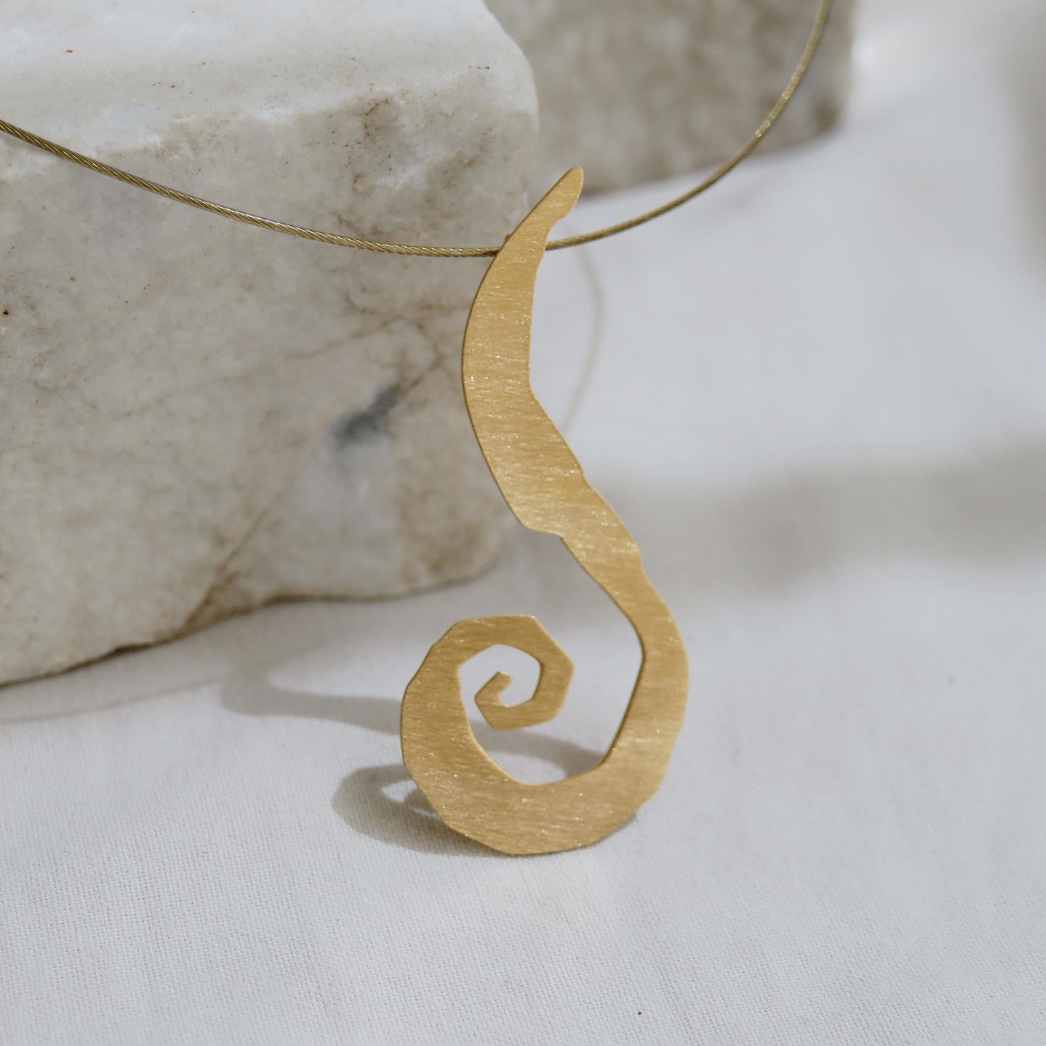 MAR GOLDEN NECKLACE