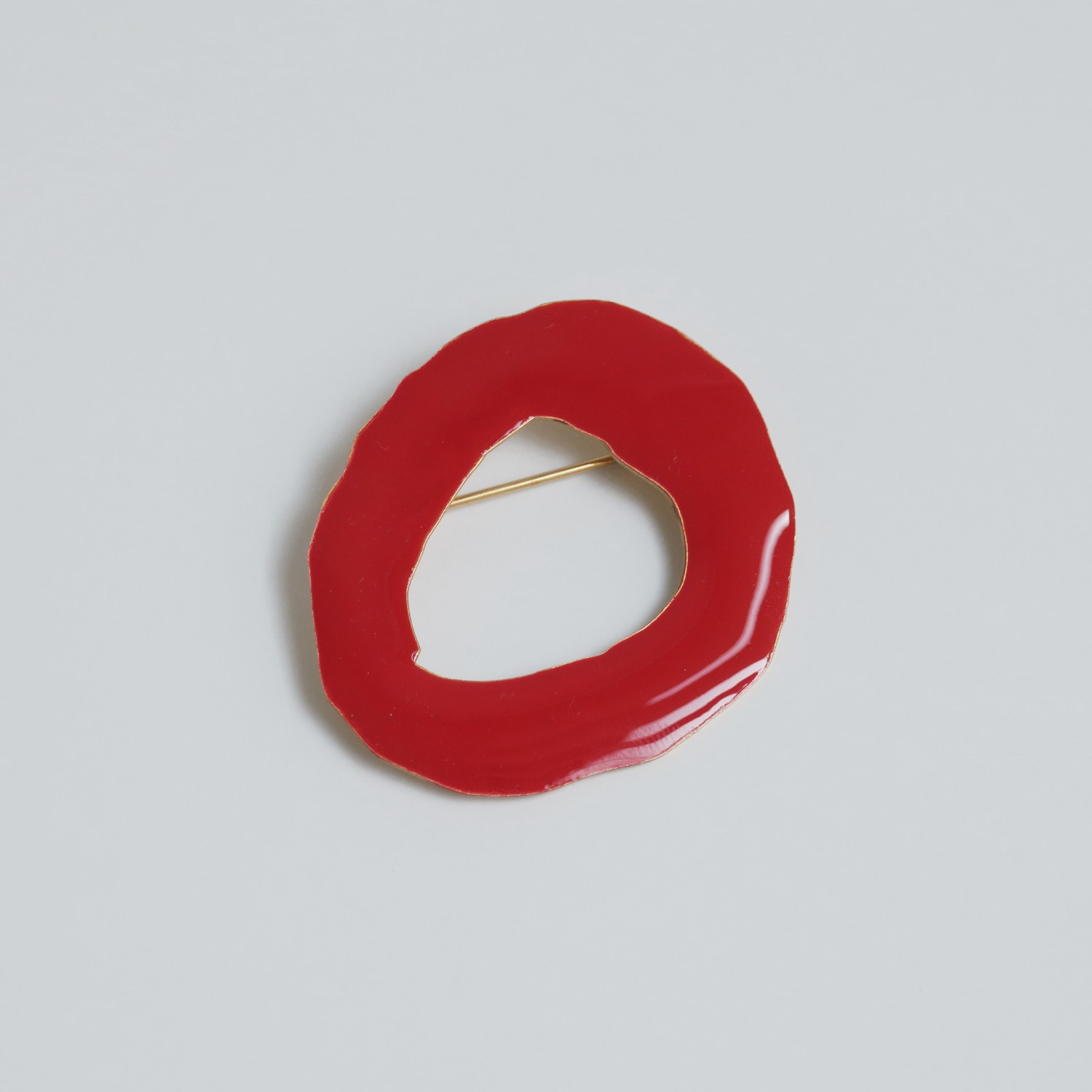 MIRÓ JEWELRY Golden brooch inspired by Untitled 8 | Joidart